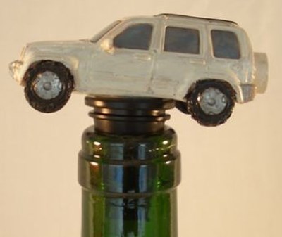 Land Rover Bottle Stopper : Duke Video
