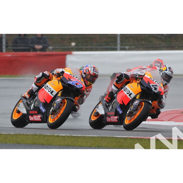 Stoner Dovizioso British MotoGP 2011 Silverstone : Duke Video